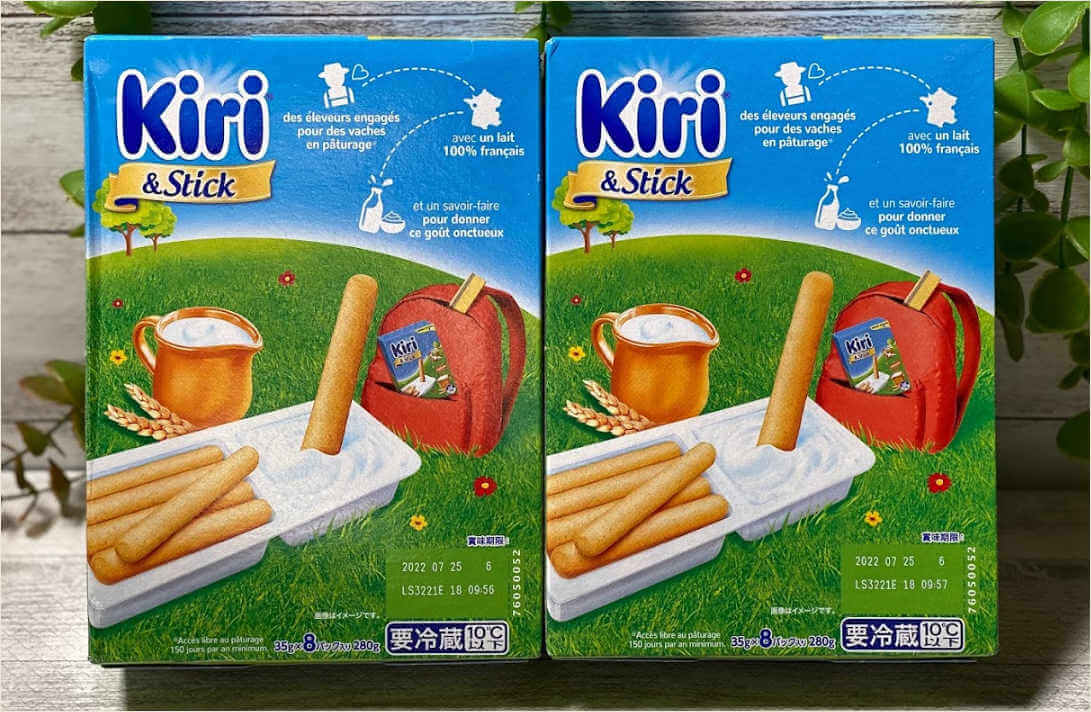 コストコ【キリクリームチーズ＆クラッカー】Kiri & Stick 濃厚クリームチーズディップがスティックお菓子とのセットになってるよ。