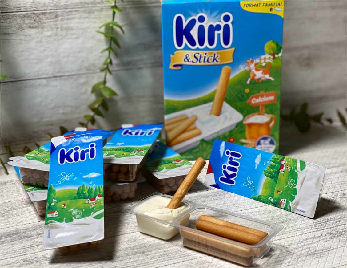 コストコ【キリクリームチーズ＆クラッカー】Kiri & Stick 濃厚クリームチーズディップがスティックお菓子とのセットになってるよ。
