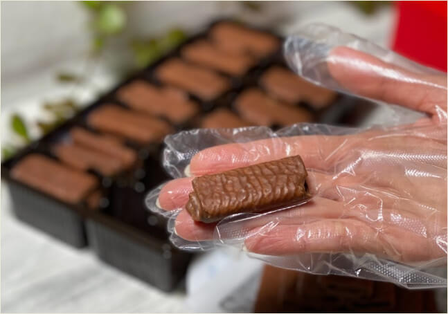 コストコ【ロックマリアクレープ】KIRKLAND Signature商品Loc Maria Crepesは、546gの大容量入りチョコ菓子！